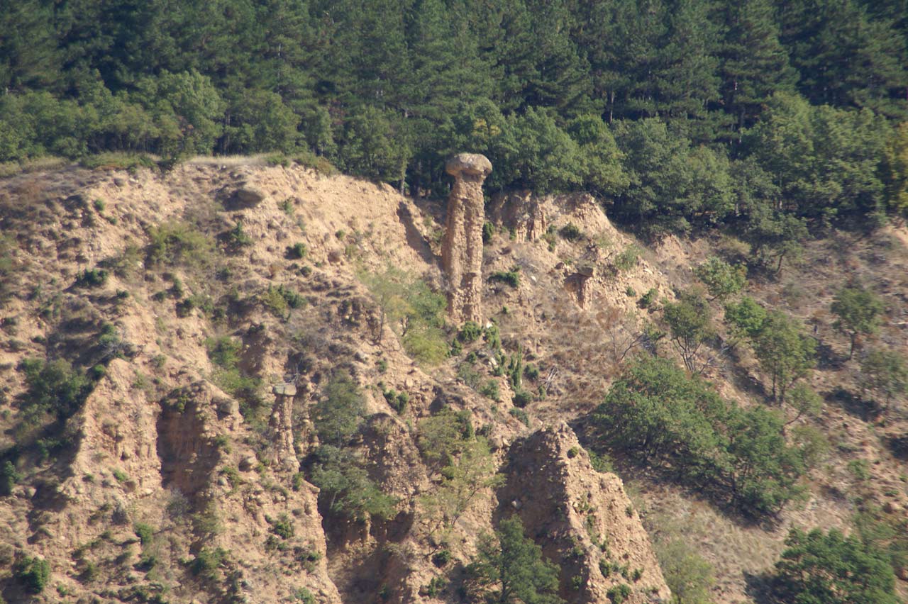 Images from Dupnitsa surroundings, Bulgaria - photos by Michel Bertoux